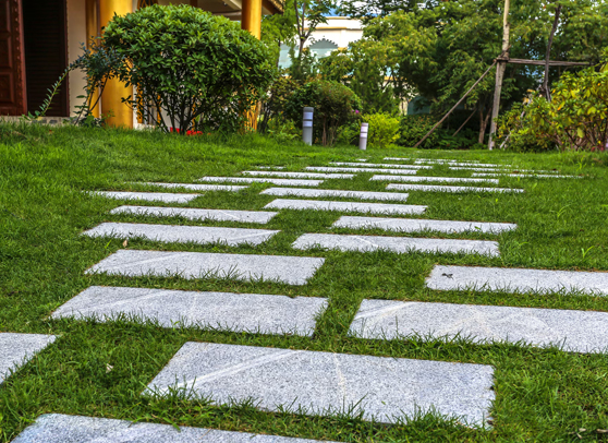 The Best Edging Paver Restraints for garden - Stone Depot